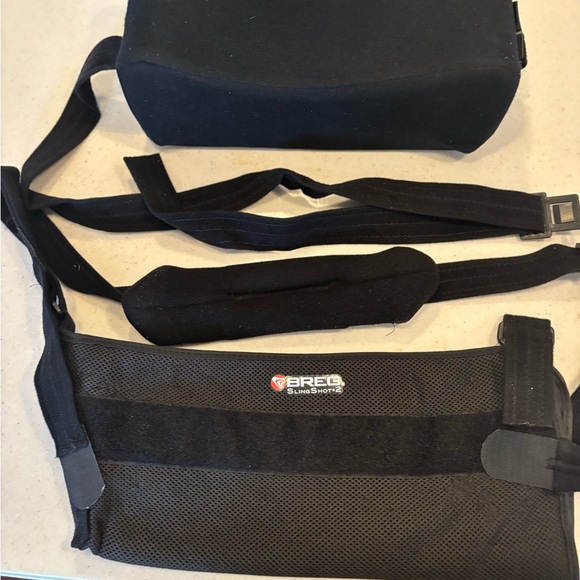 Breg | Accessories | Shoulder Support Breg Slingshot 2 | Poshmark